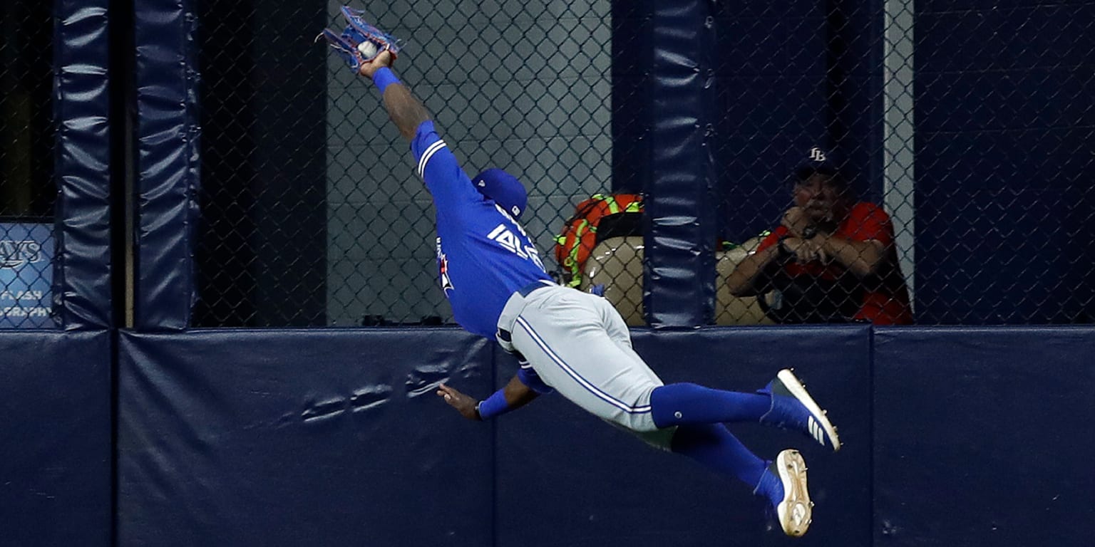 Jonathan Davis catch Play of Week