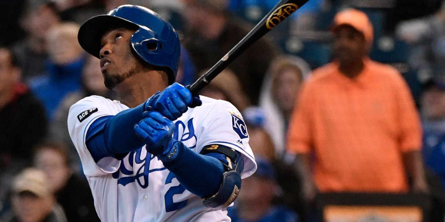 Alcides Escobar provides spark in leadoff spot