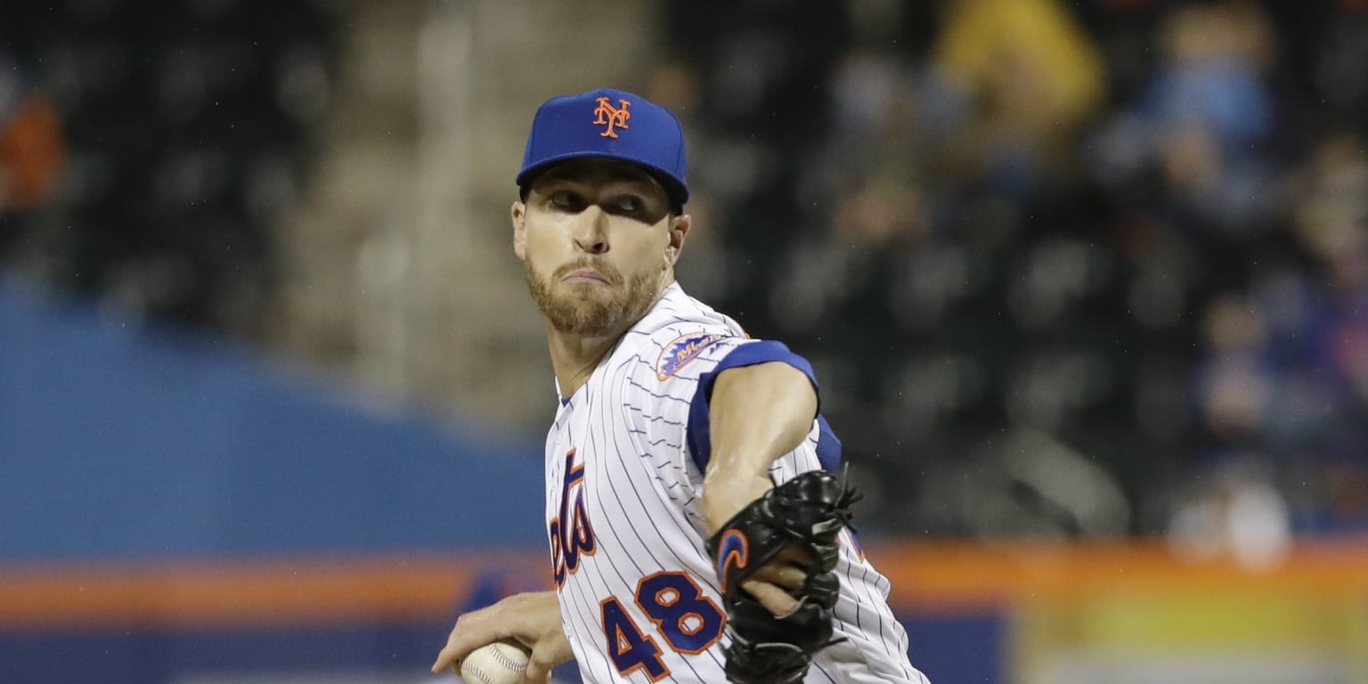 Jacob deGrom struggles after lengthy rain delay