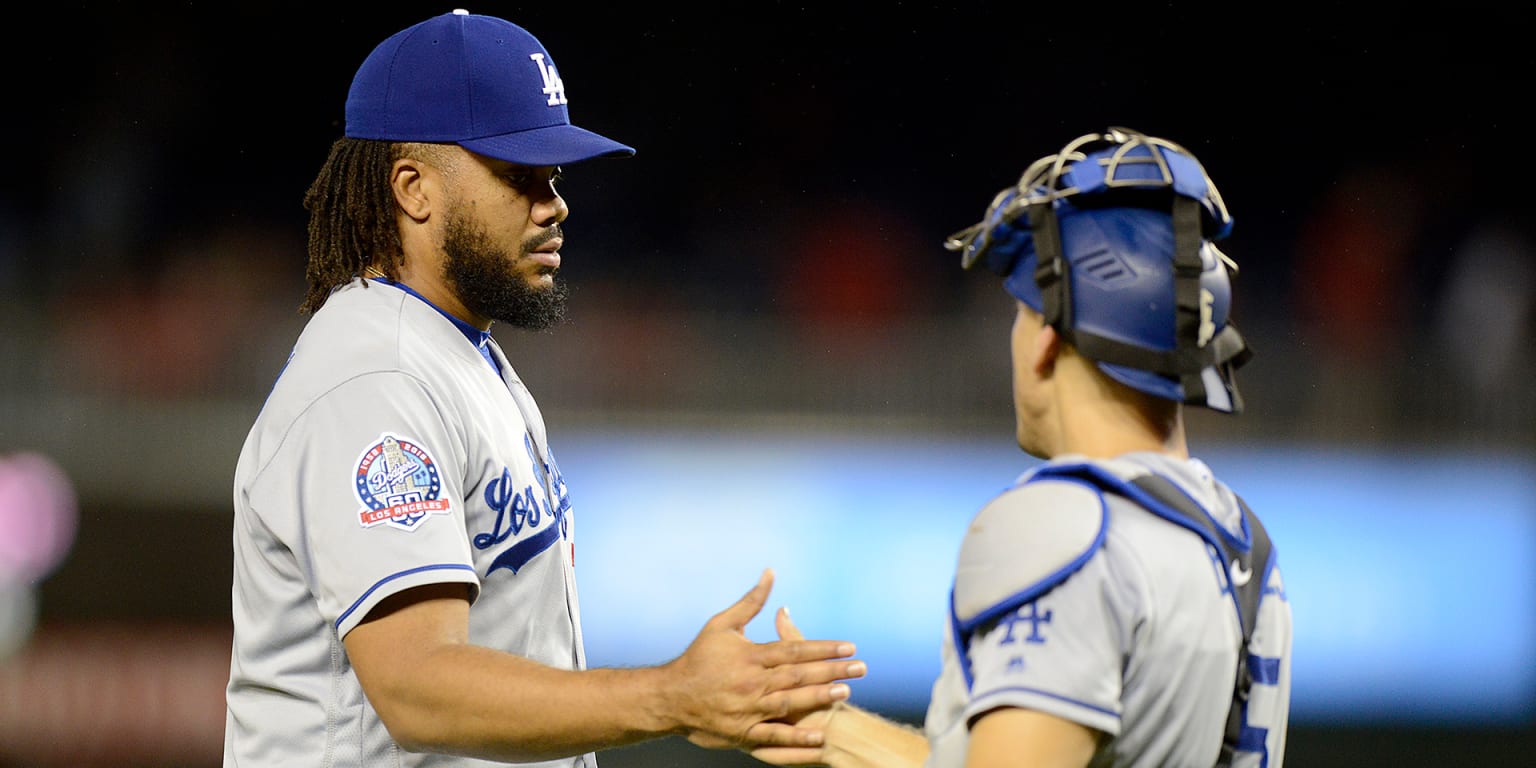 Dodgers beat Nationals to sweep doubleheader