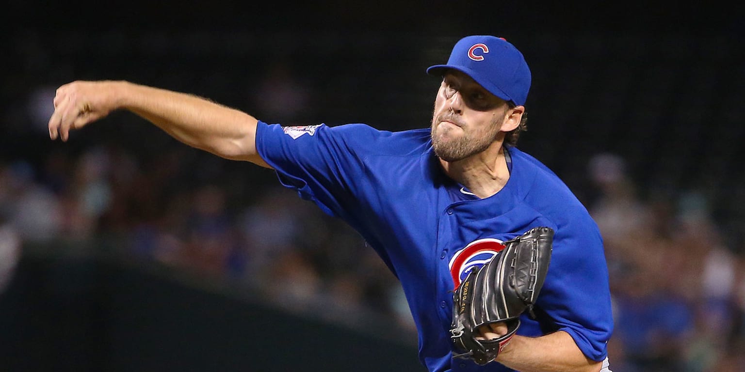 Pitcher John Lackey wins Cubs debut