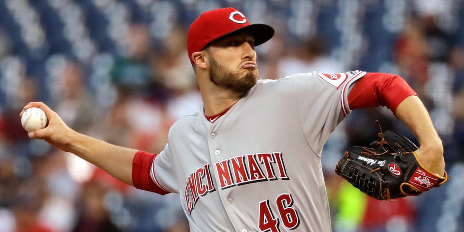 Tim Adleman scoreless in Reds win over Phils
