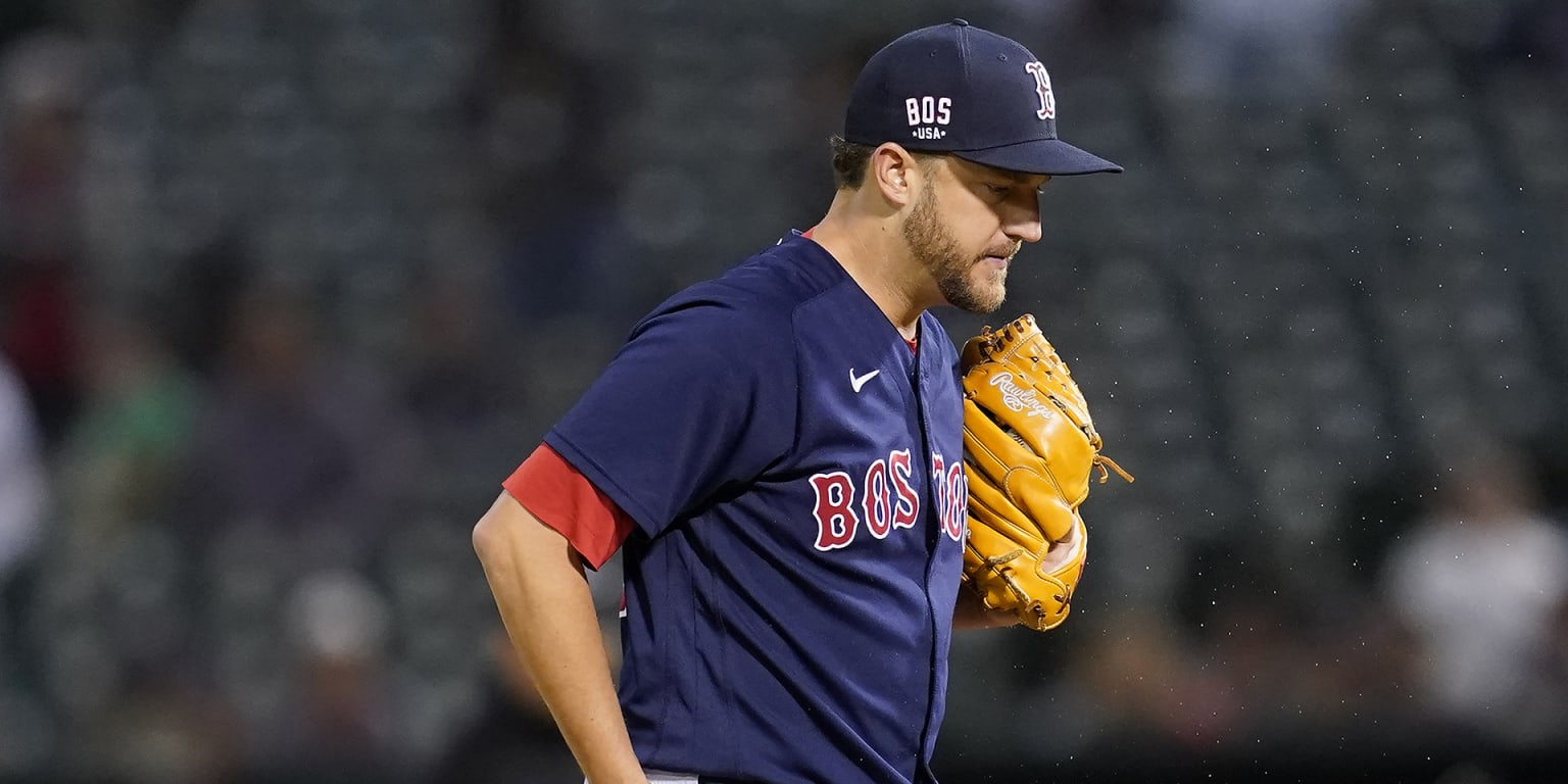 Matt Andriese signed by Mariners Major League deal