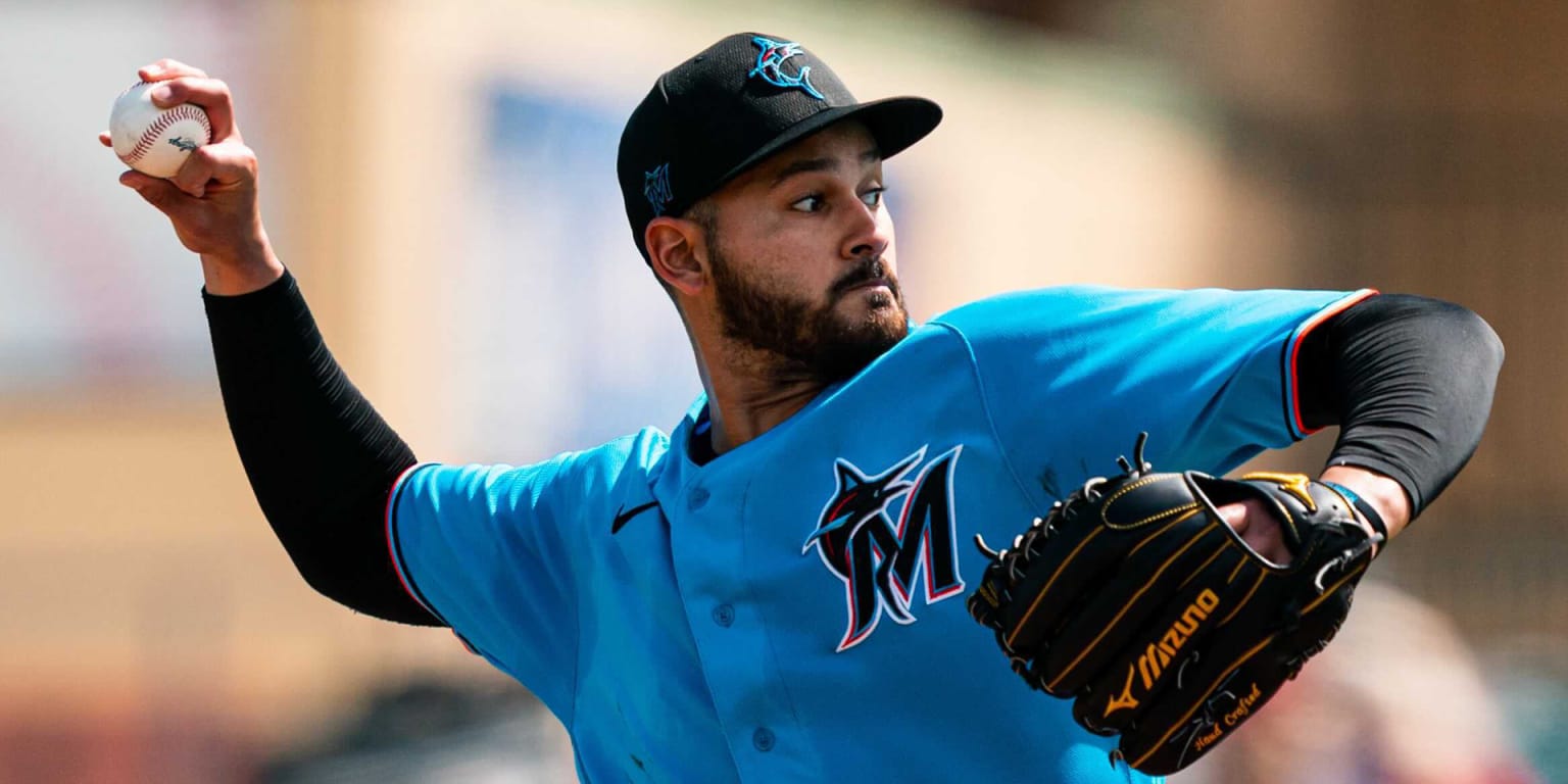 Pablo López working on breaking ball at Spring Training
