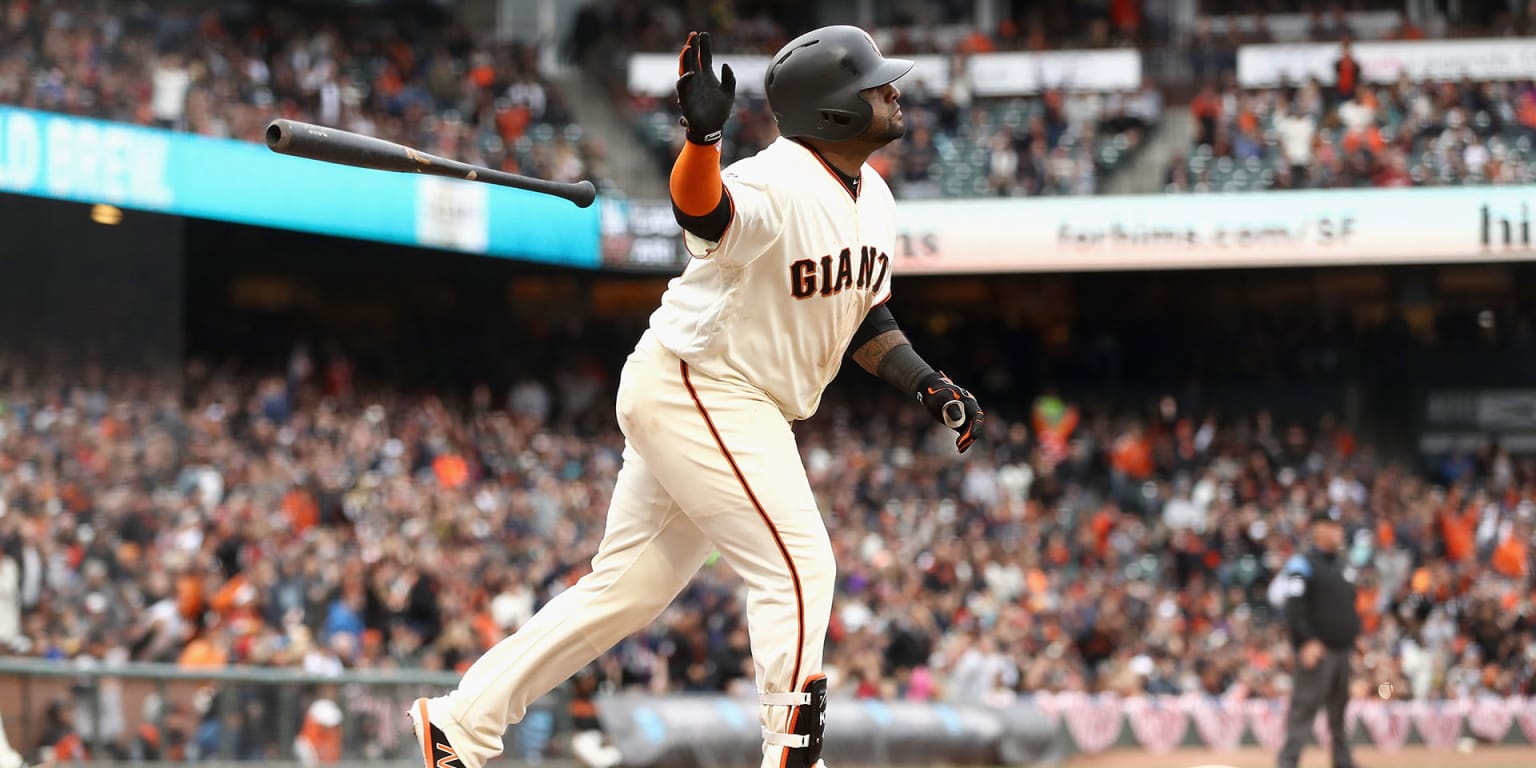 Pablo Sandoval proves valuable off bench