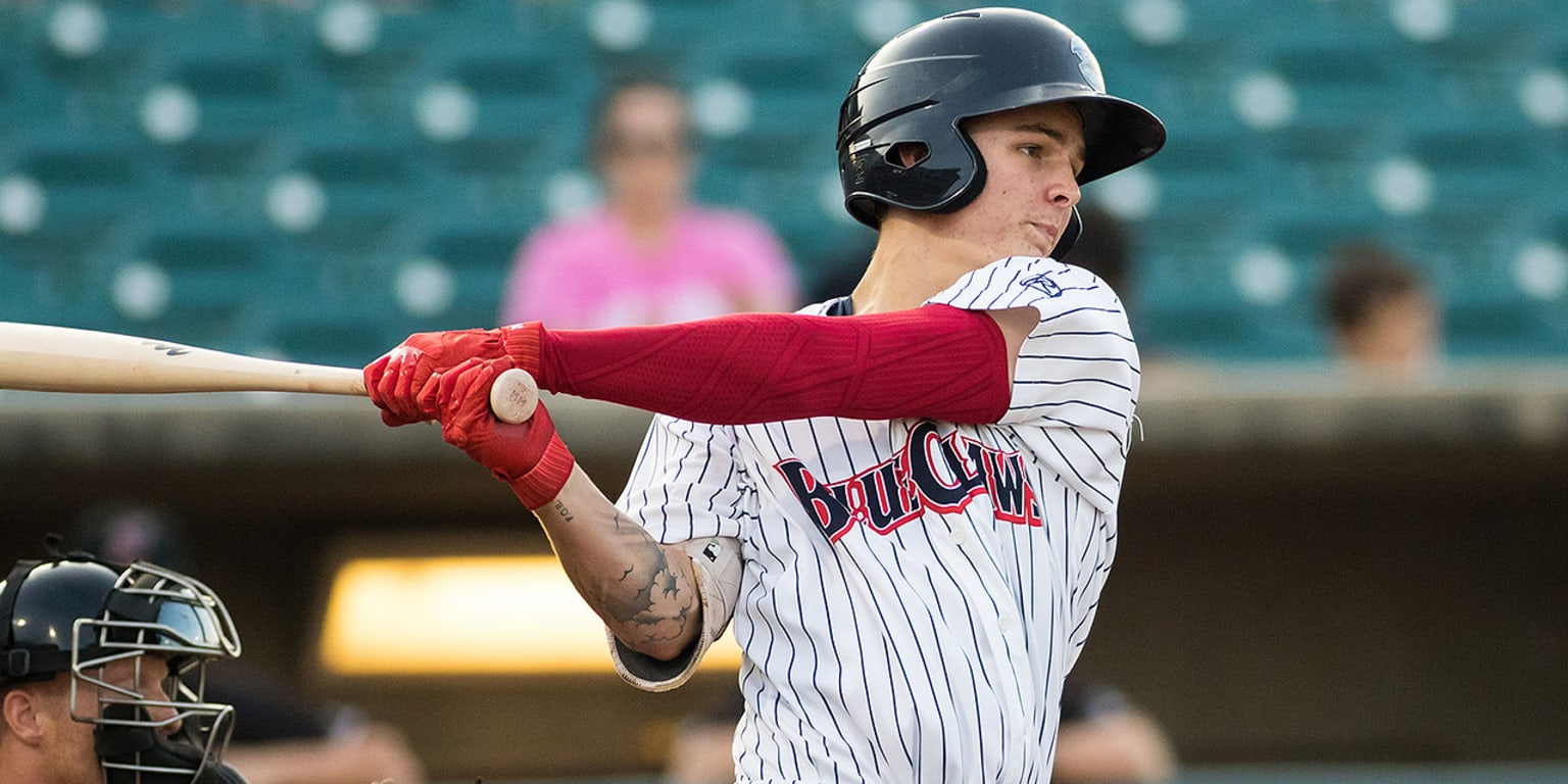 Prospect Mickey Moniak guest at Phillies' camp