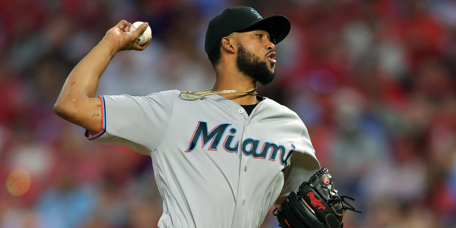 Sandy Alcantara has strong outing vs. Phillies