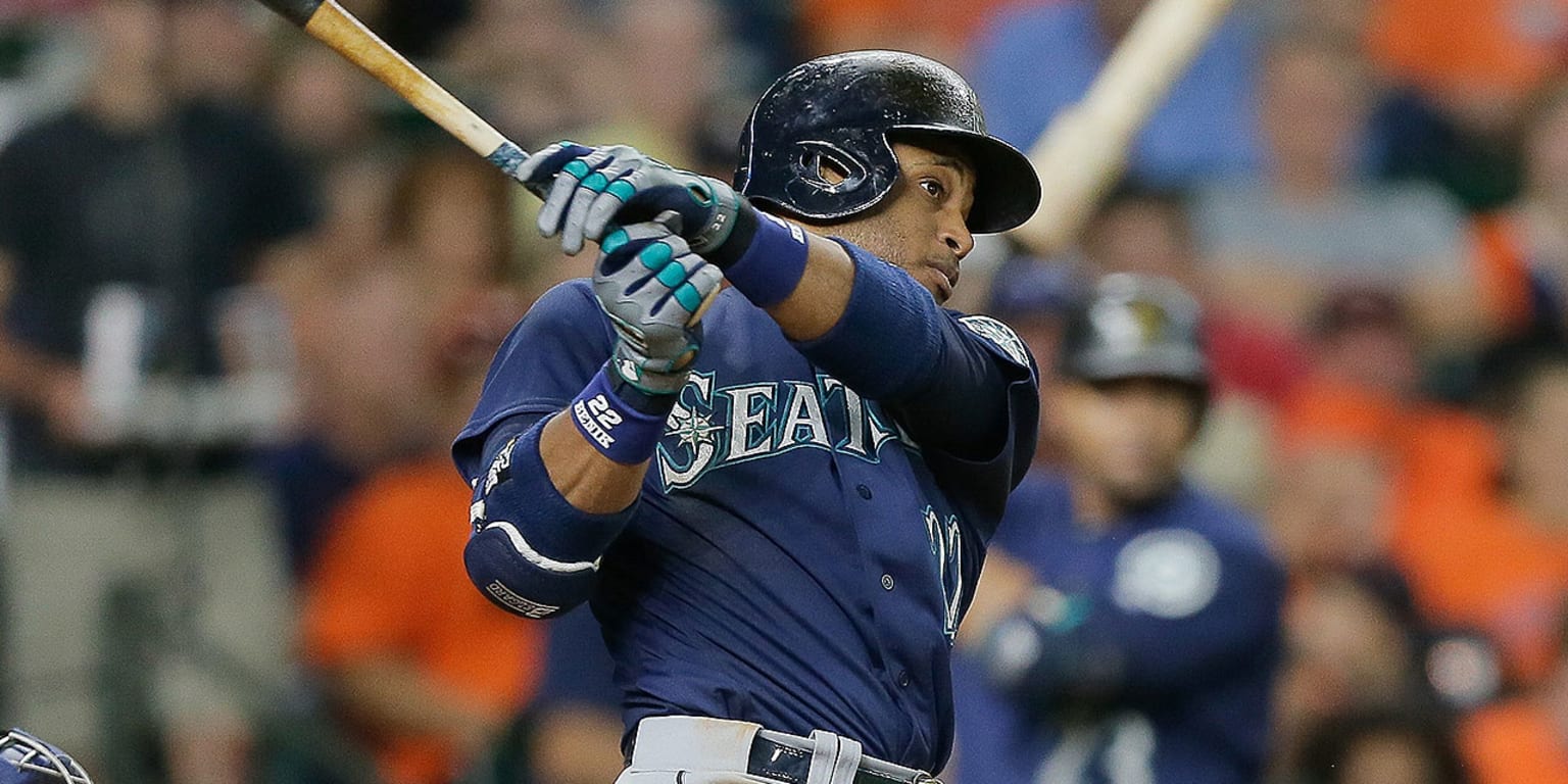 Mariners' Robinson Cano hits 20th home run