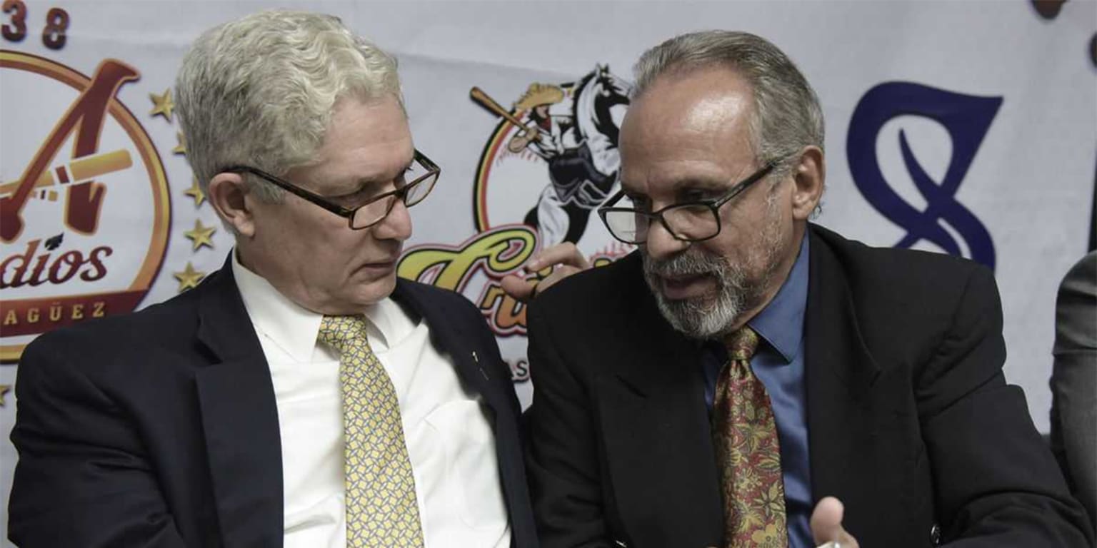 Juan Puello Herrera apoya la inauguración del béisbol invernal en P.R.