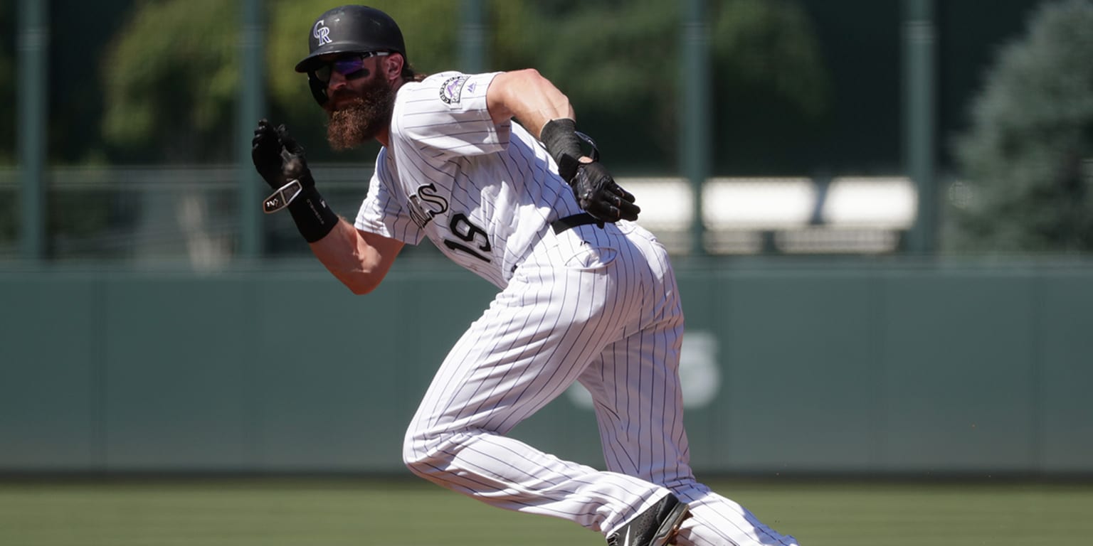 Blackmon wins Rockies' Heart & Hustle Award