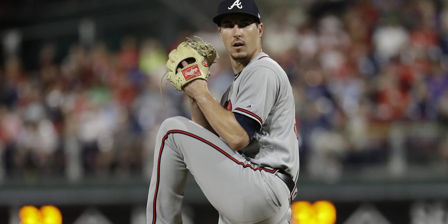 Reds add Shane Carle on Minor League deal