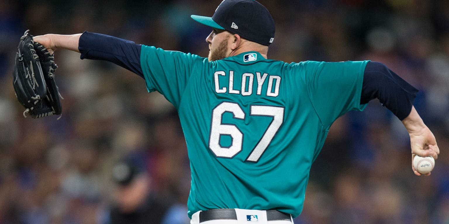 Marlins add reliever Tyler Cloyd to roster