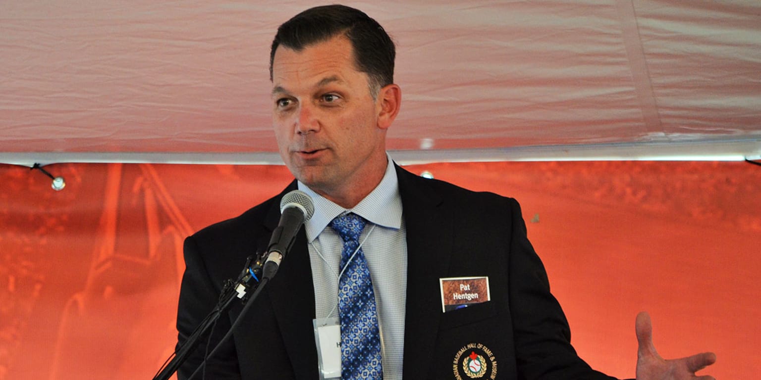 Pat Hentgen enters Canadian Baseball HOF
