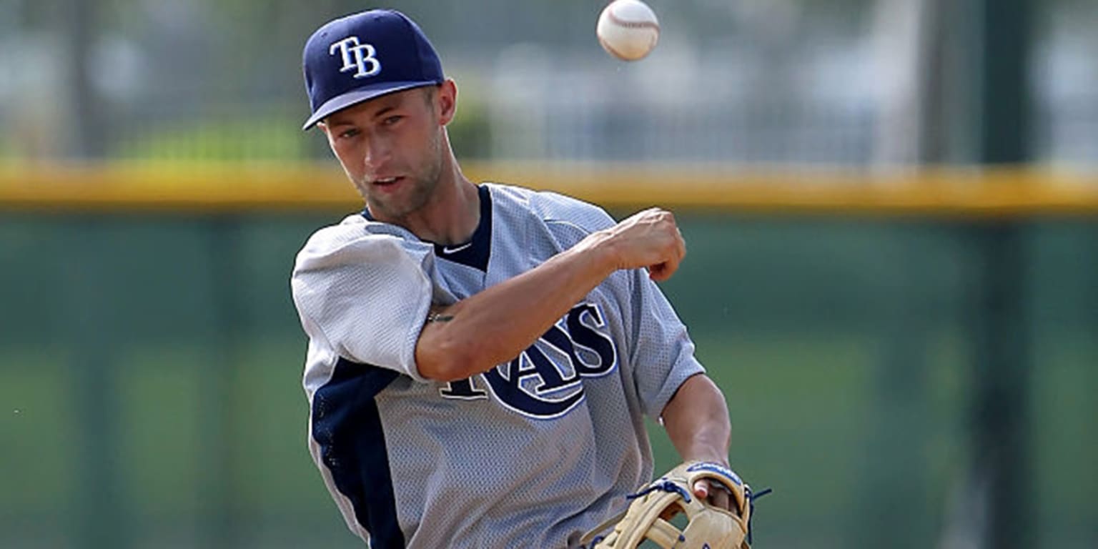 Padres adquieren a Deion Tansel de Rays a cambio de Ryan Schimpf