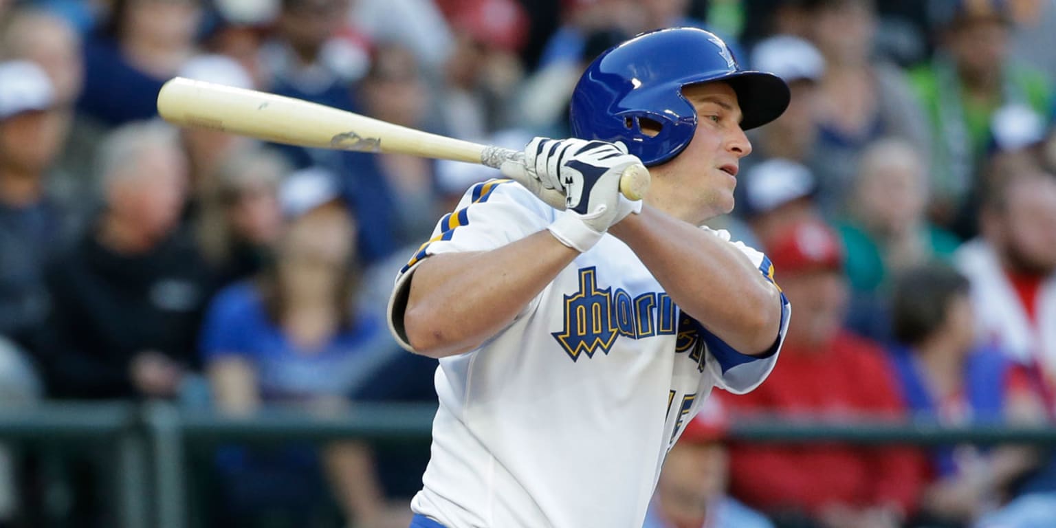 Mariners appreciate Joe DiMaggio's hit streak