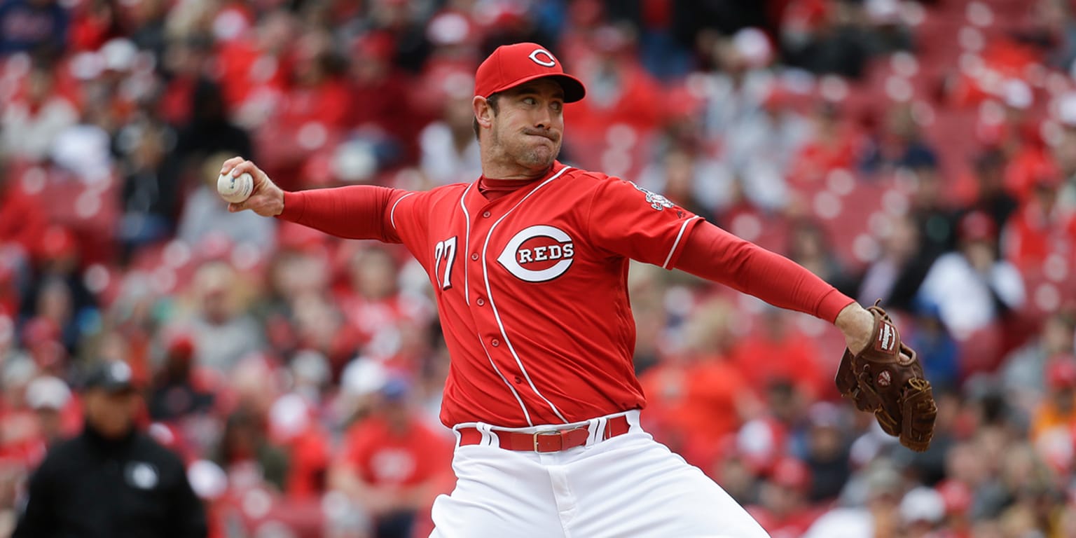 Reds' Ross Ohlendorf uses old-school windup