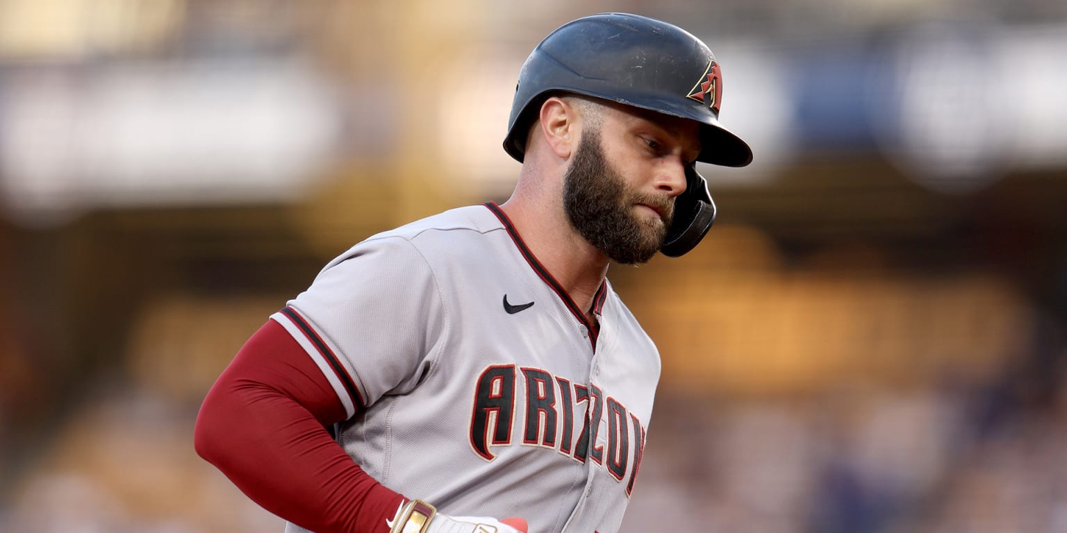 Christian Walker homers in loss to Dodgers