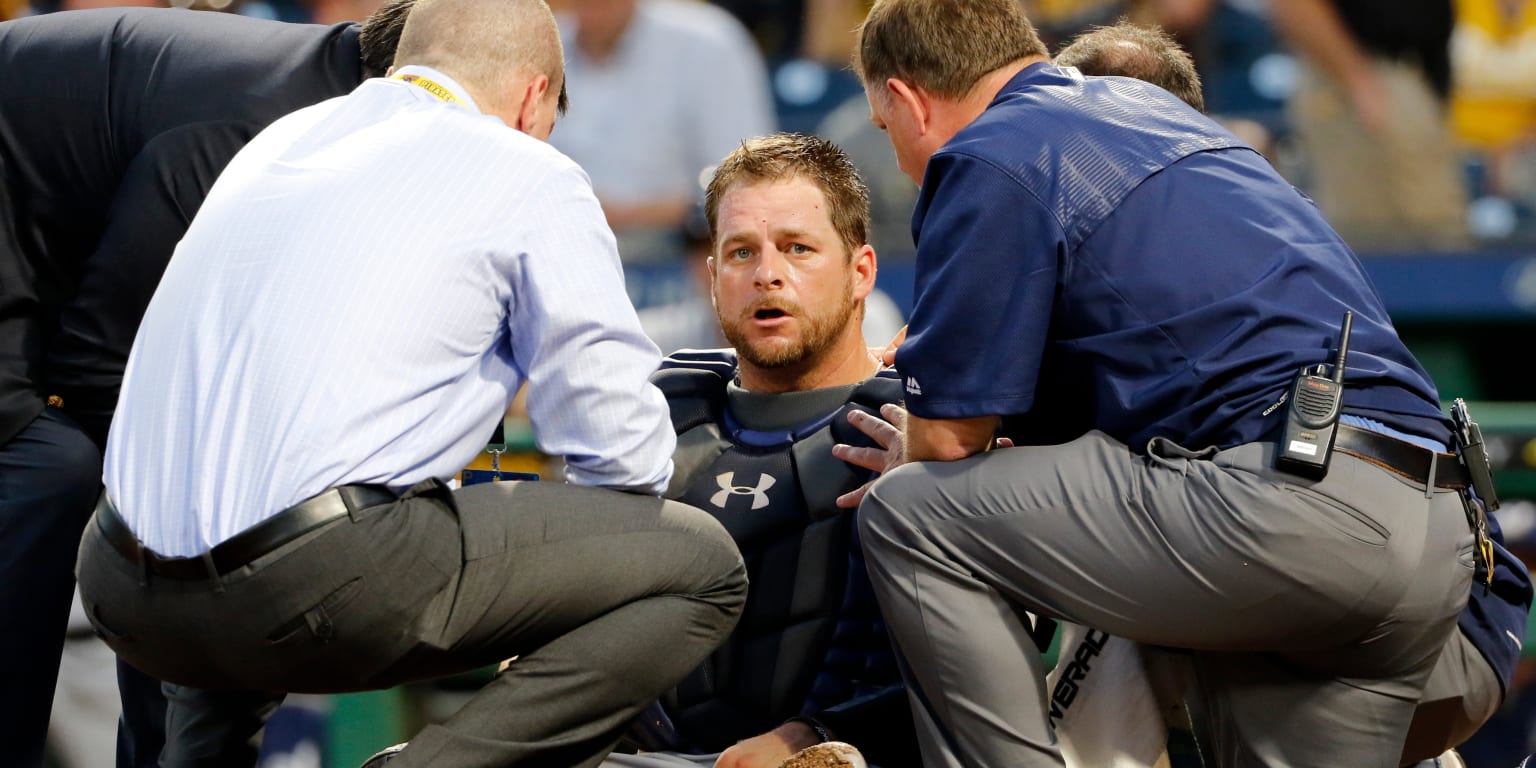 Brewers call up Jett Bandy for Stephen Vogt