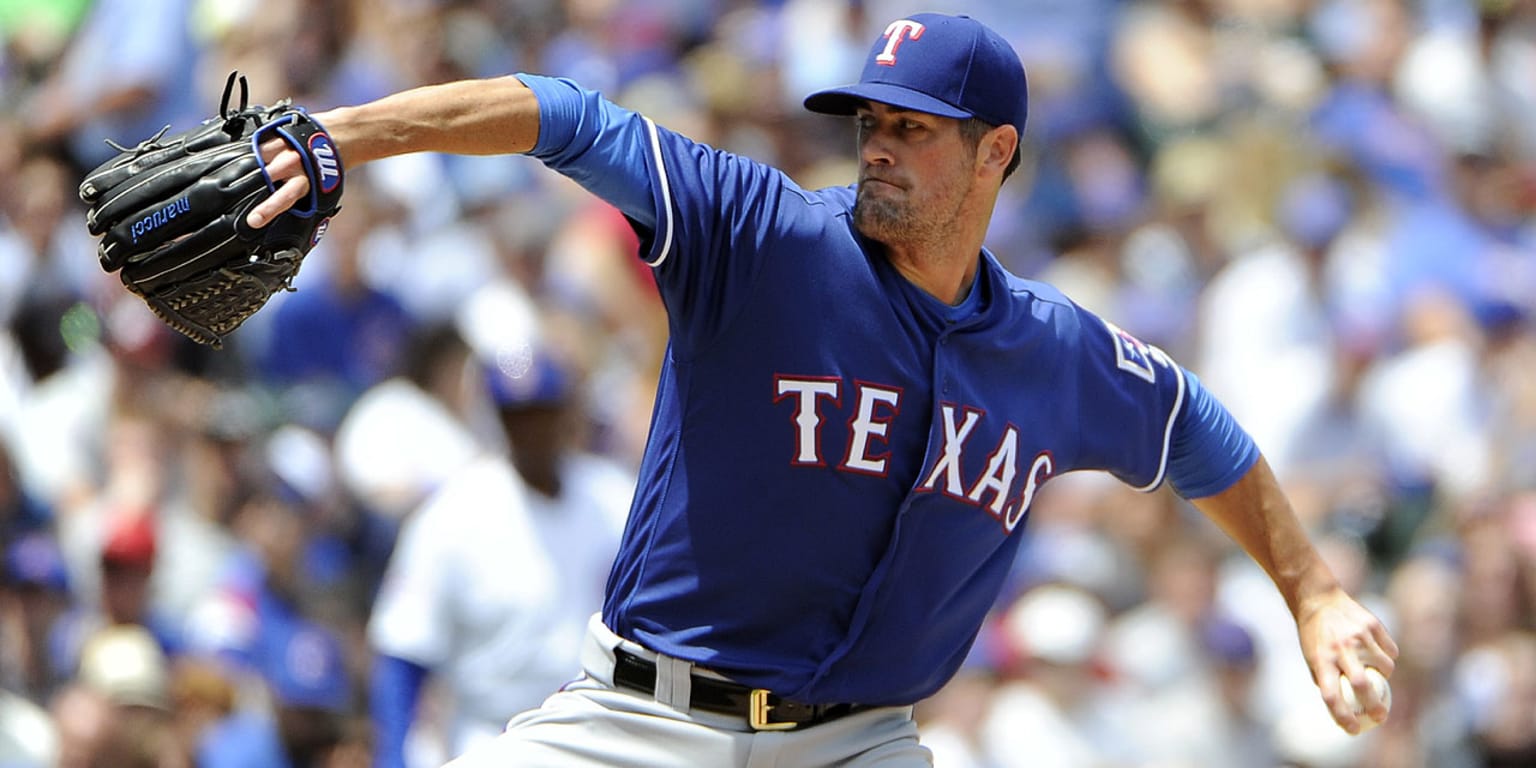 Rangers' Cole Hamels dominates Cubs in win