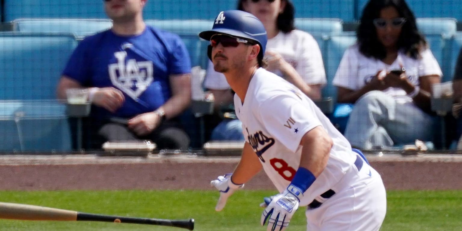 Zach McKinstry to injured list with oblique strain