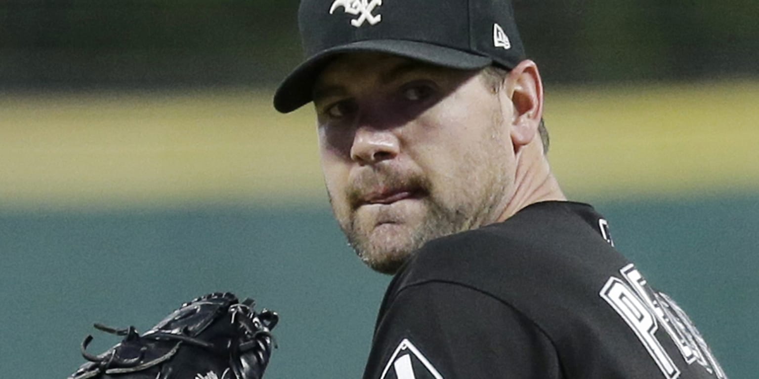 Mike Pelfrey retires from MLB, will be coach