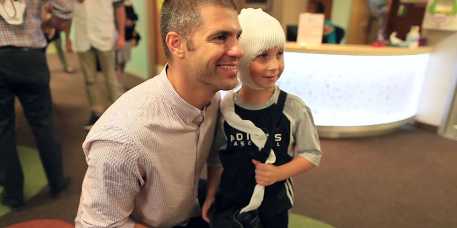 Twins reach out to community in 2016