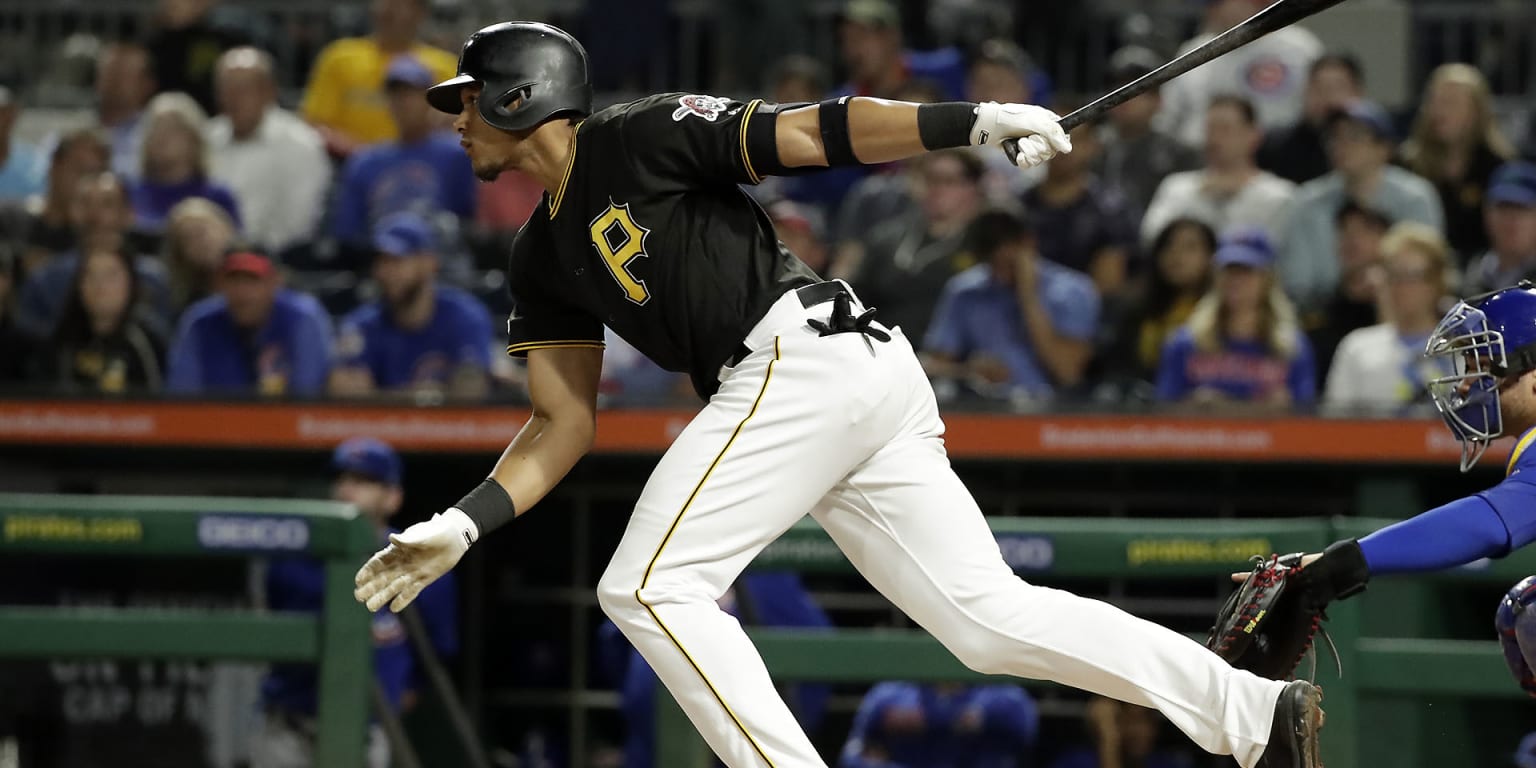 Erik González getting chance to play for Pirates