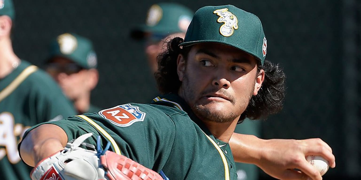 Sean Manaea impresses in first start for A's