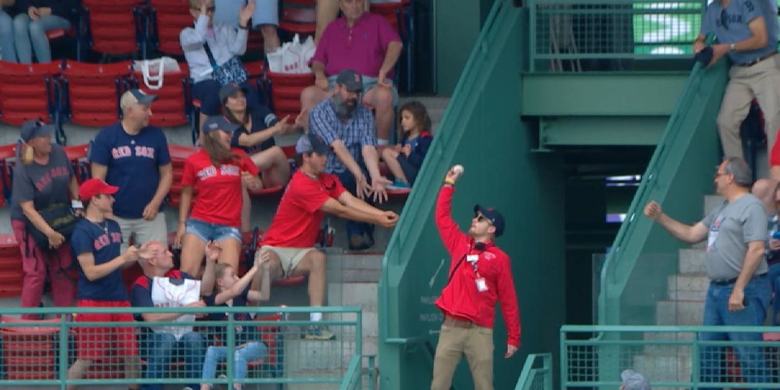 A Fenway Park security guard kept fans safe and happy with a great ...