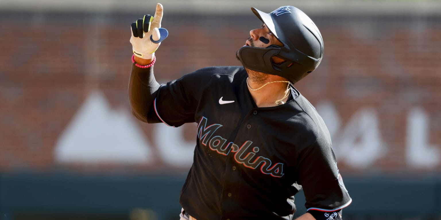 Miguel Rojas homers on late mother's birthday