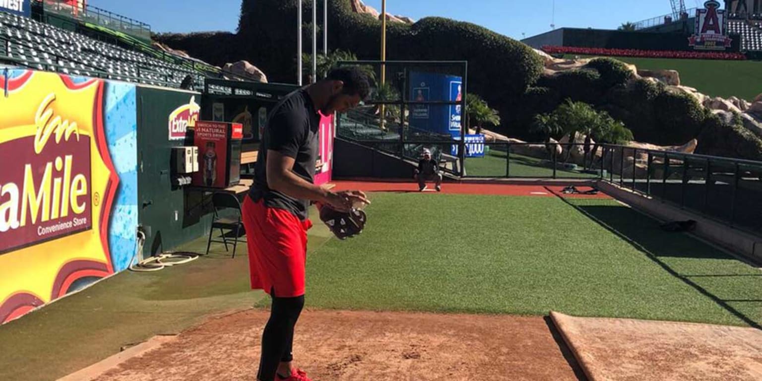 Angels' JC Ramirez throws bullpen session