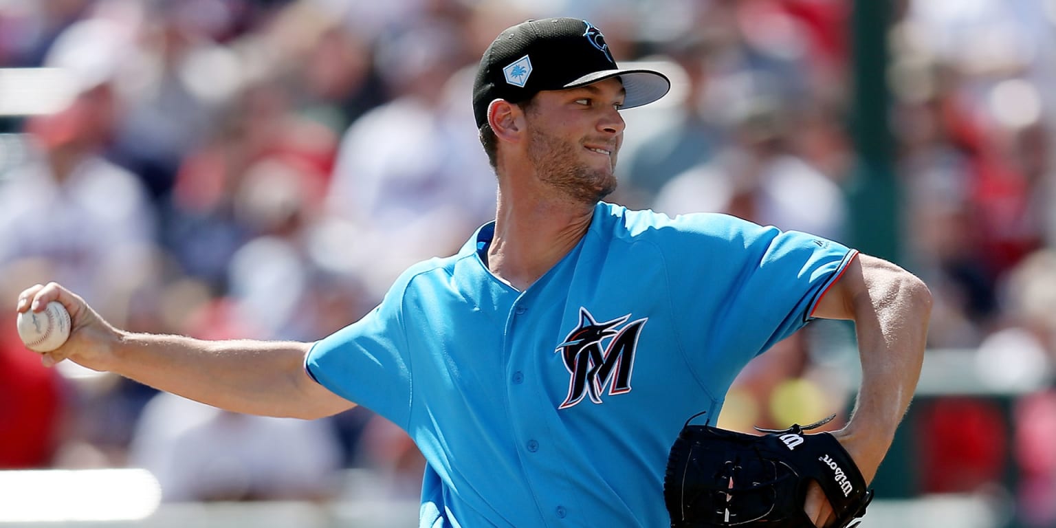 Marlins acquire José Estrada from Angels