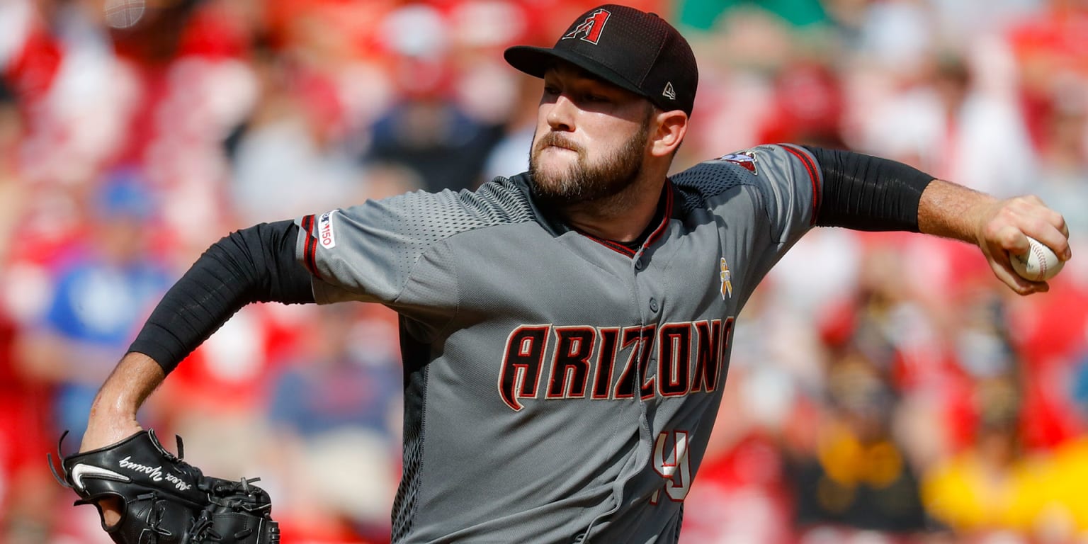 Alex Young brilliant start vs. Reds