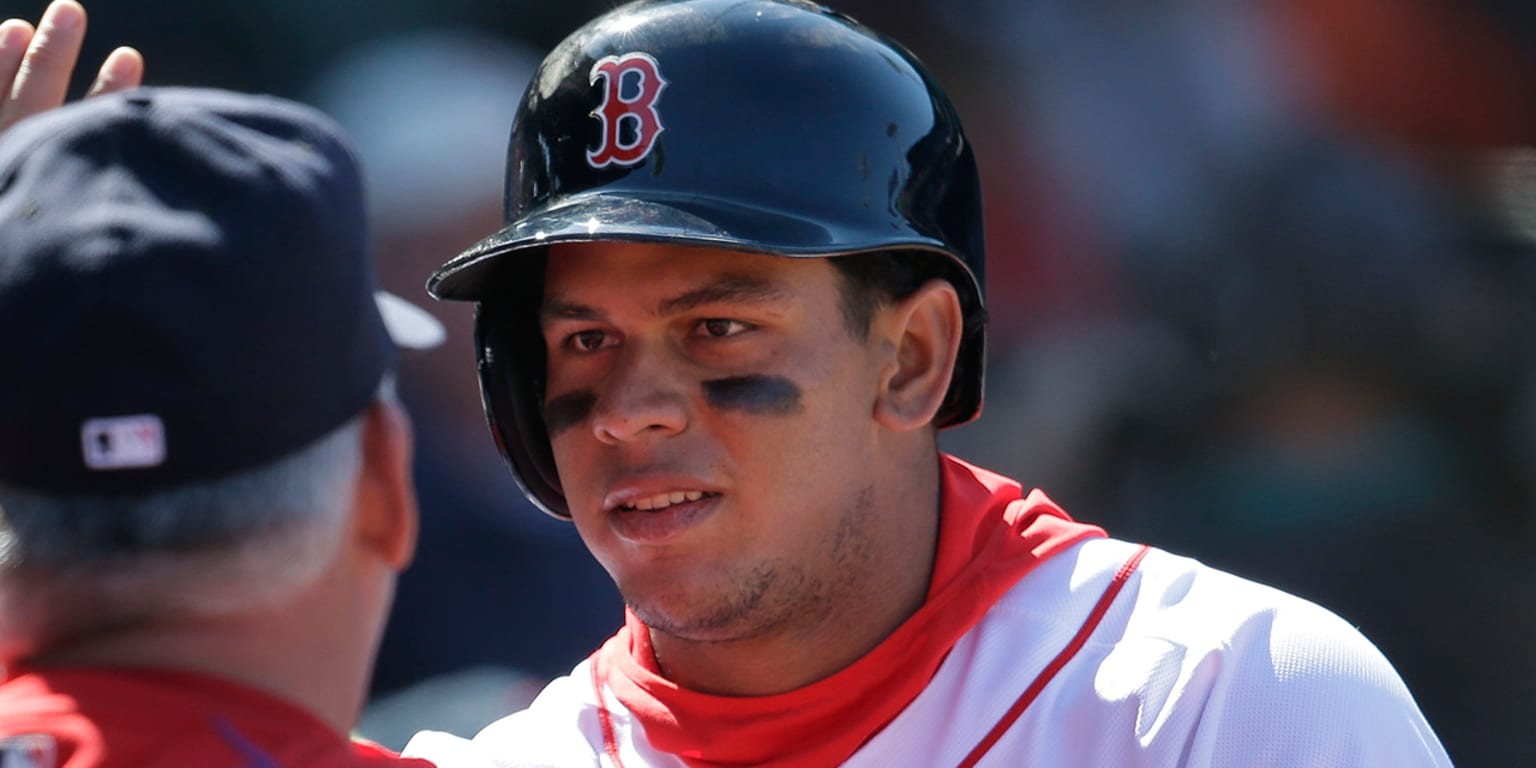 Red Sox recall Marco Hernandez from Triple-A