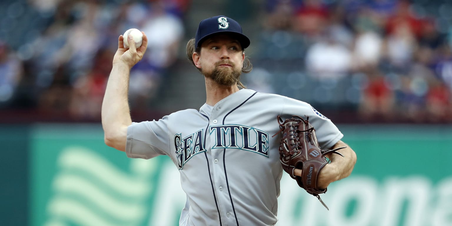 Mike Leake labors in Mariners loss to Rangers