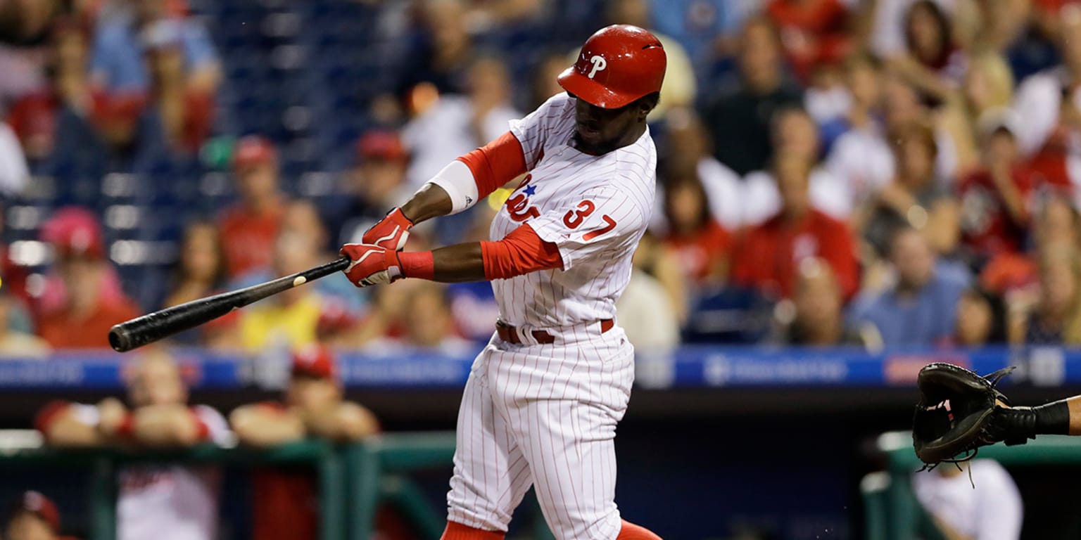 Phillies hang on to knock off White Sox