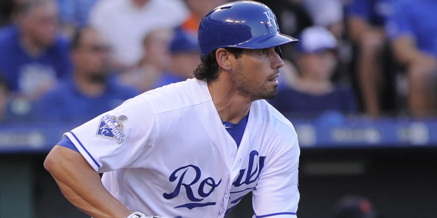 Royals' Brett Eibner comes off DL, homers