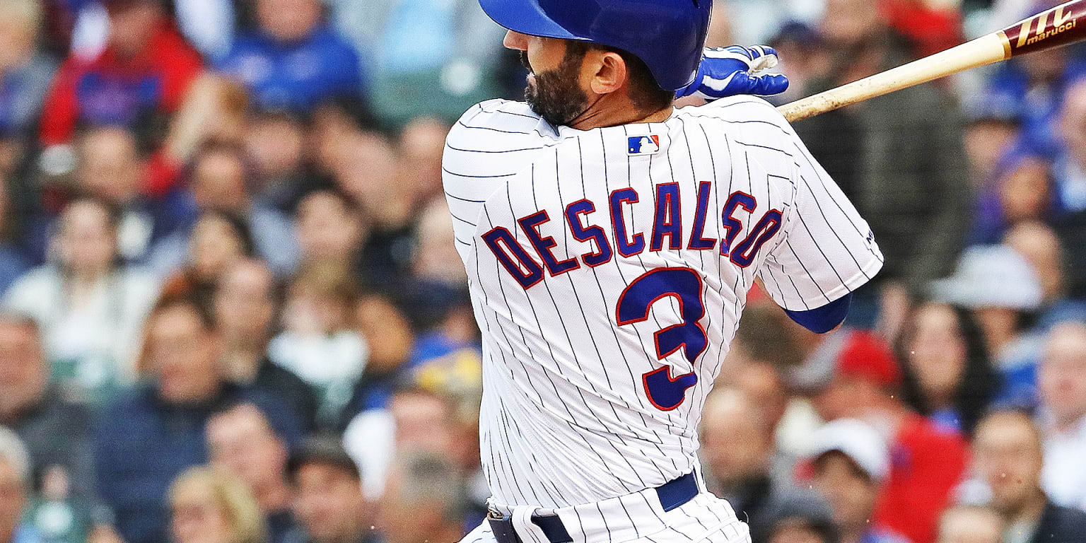 Daniel Descalso to IL; Derek Holland joins Cubs