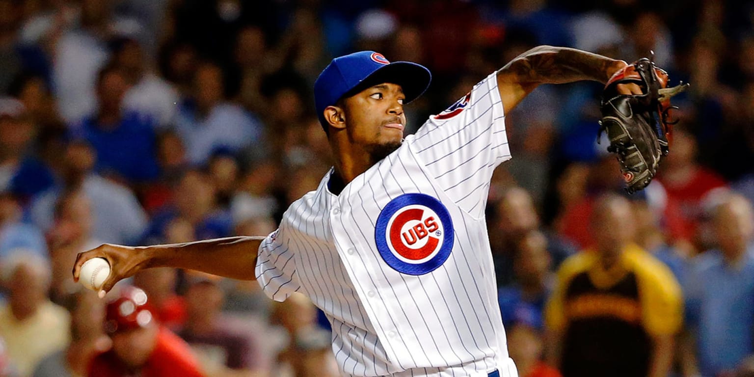 Carl Edwards Jr. gets key outs against Angels