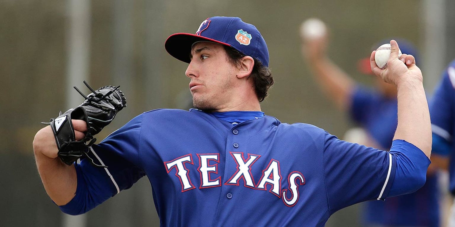 Derek Holland excited for MLB's Snapchat Day