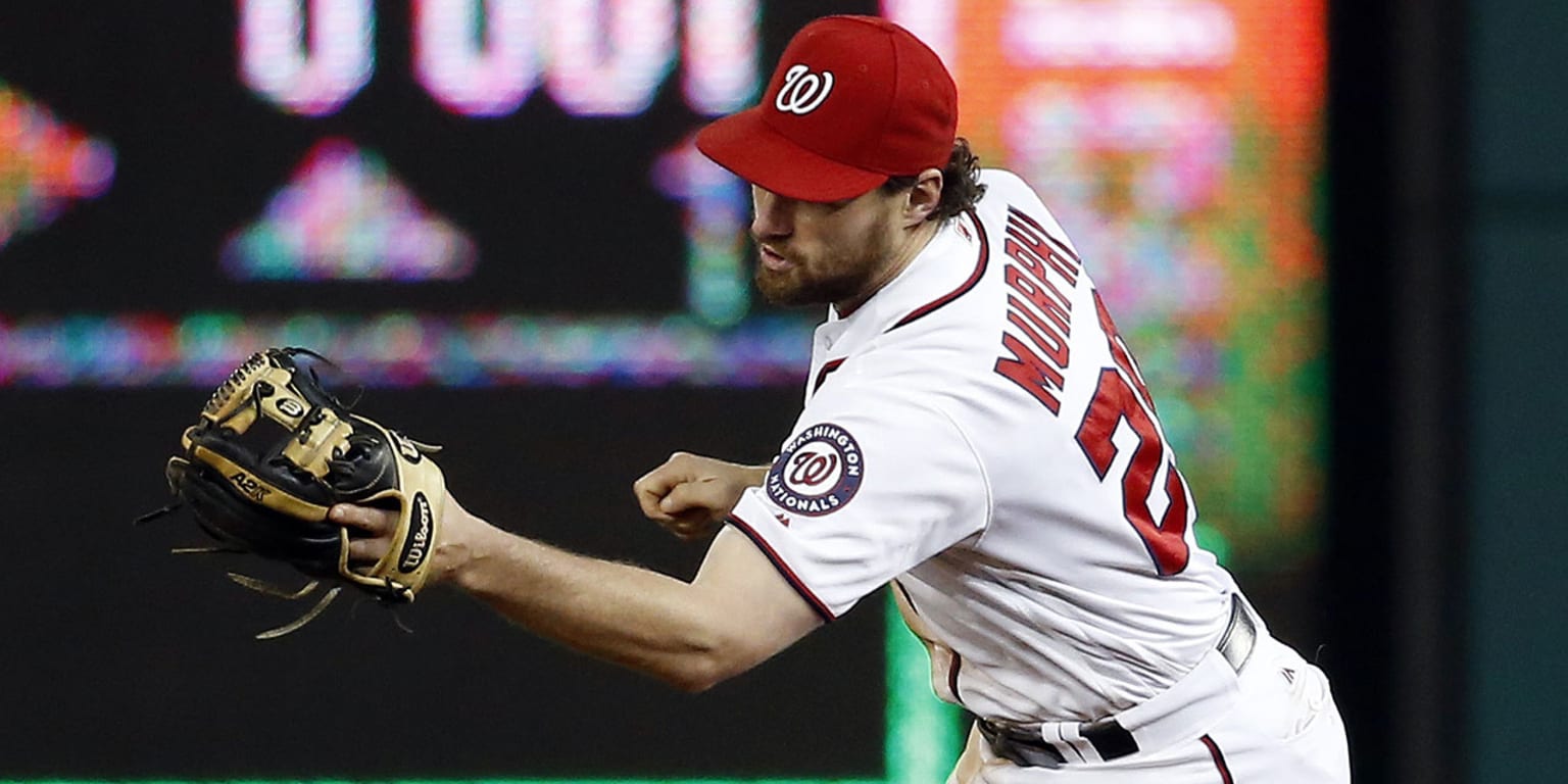 Nationals' Daniel Murphy works on fielding