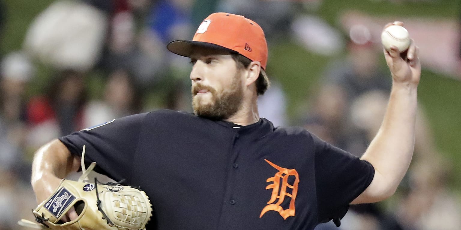 Tigers call up Chad Bell from Triple-A Toledo