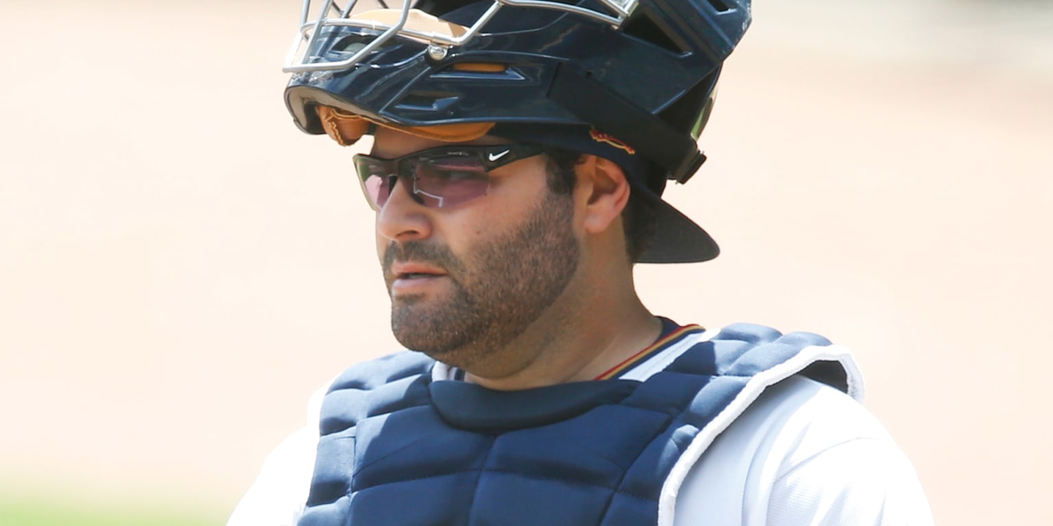 Alex Ávila firma por un año con Nacionales