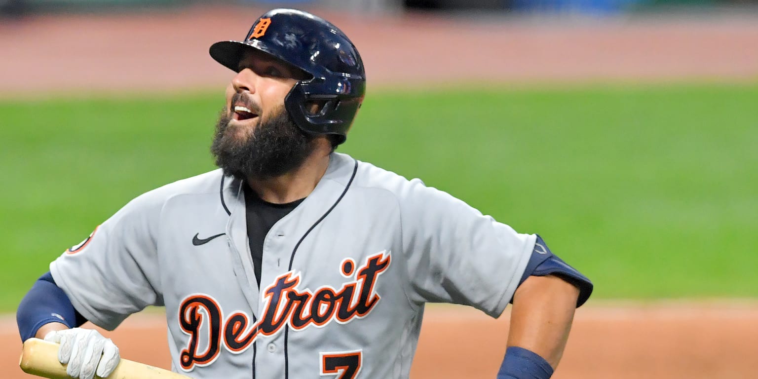 Austin Romine switches positions, leads Tigers