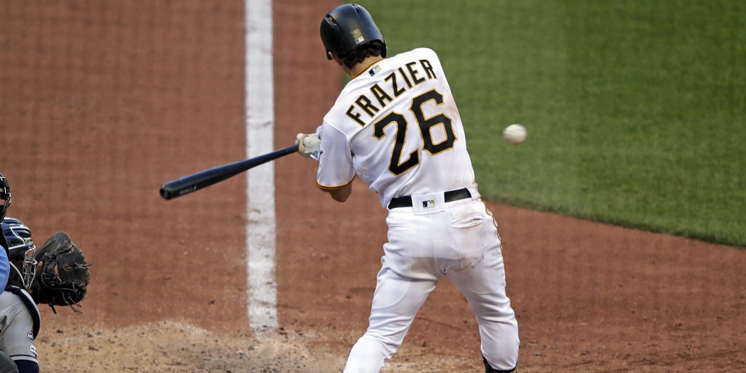 Pirates win on 8th inning rally