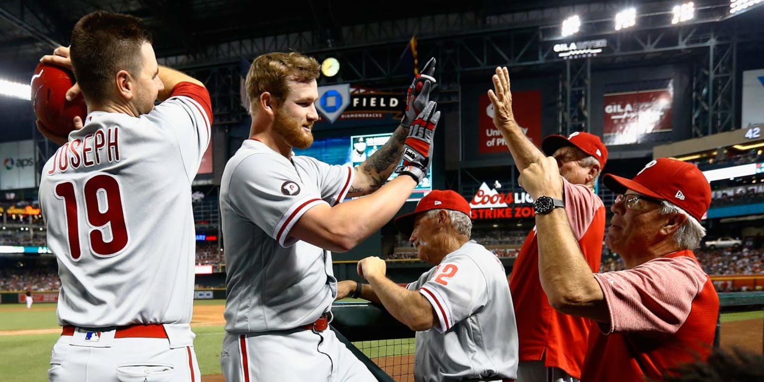 Phillies' Ben Lively hits first MLB home run