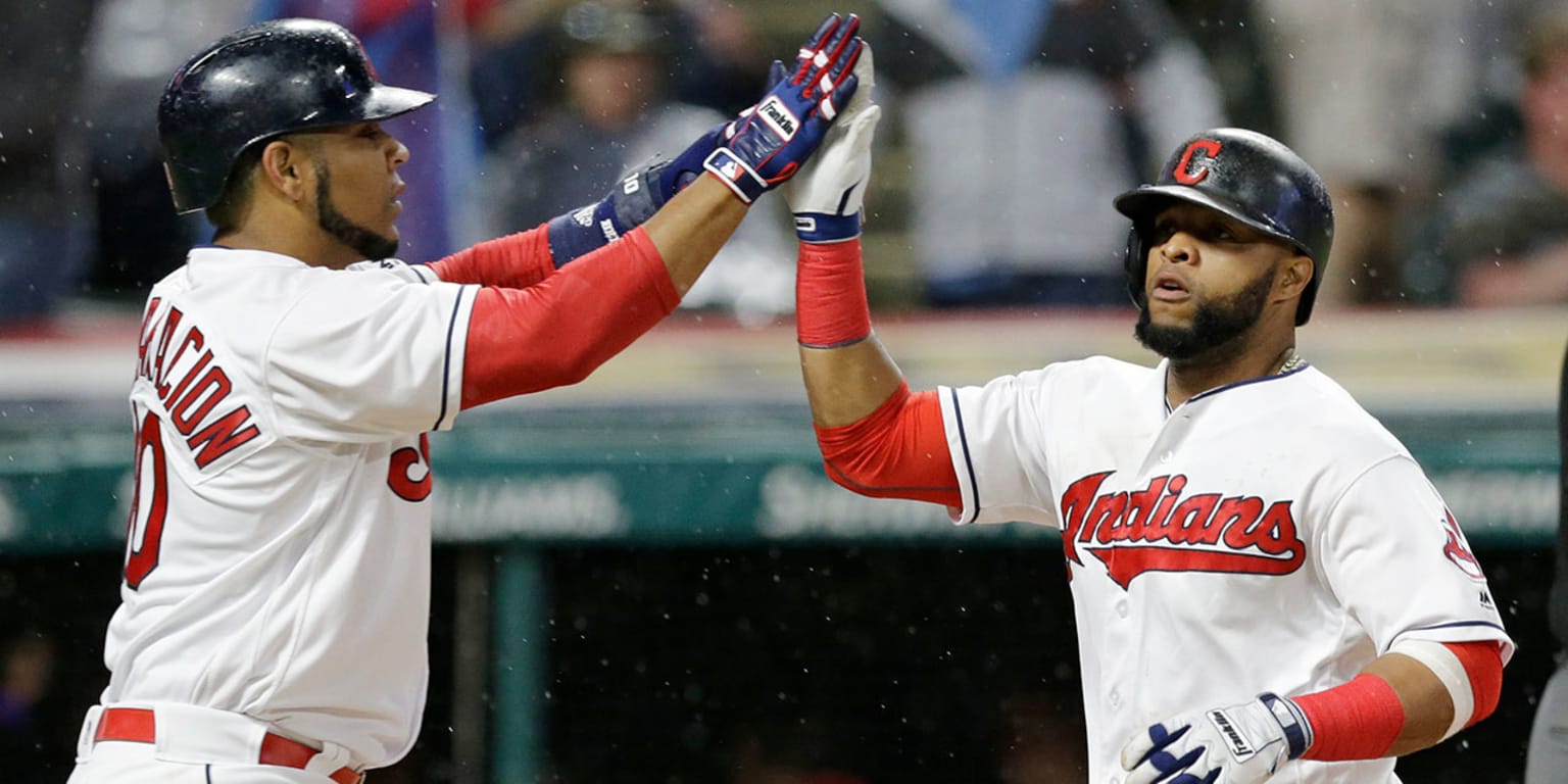 Indians score 15 to rally, defeat Rangers