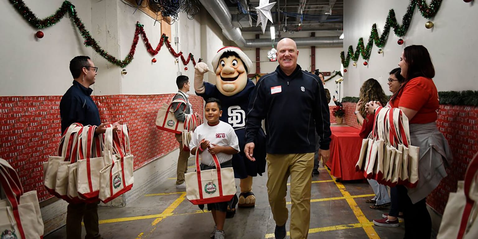 Holiday Q&A with Padres icon Mark Grant