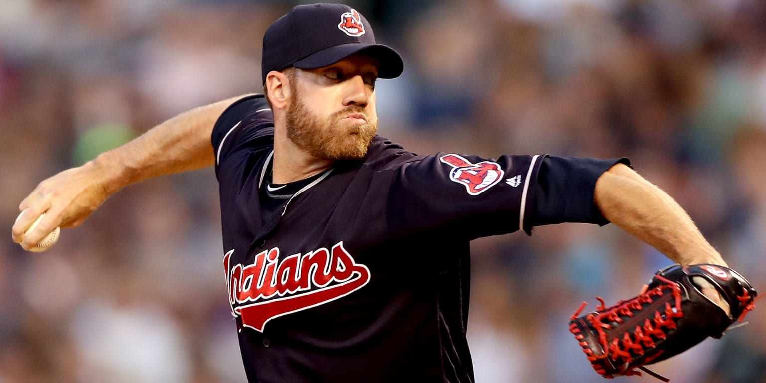 Tigers sign Zach McAllister to add to bullpen