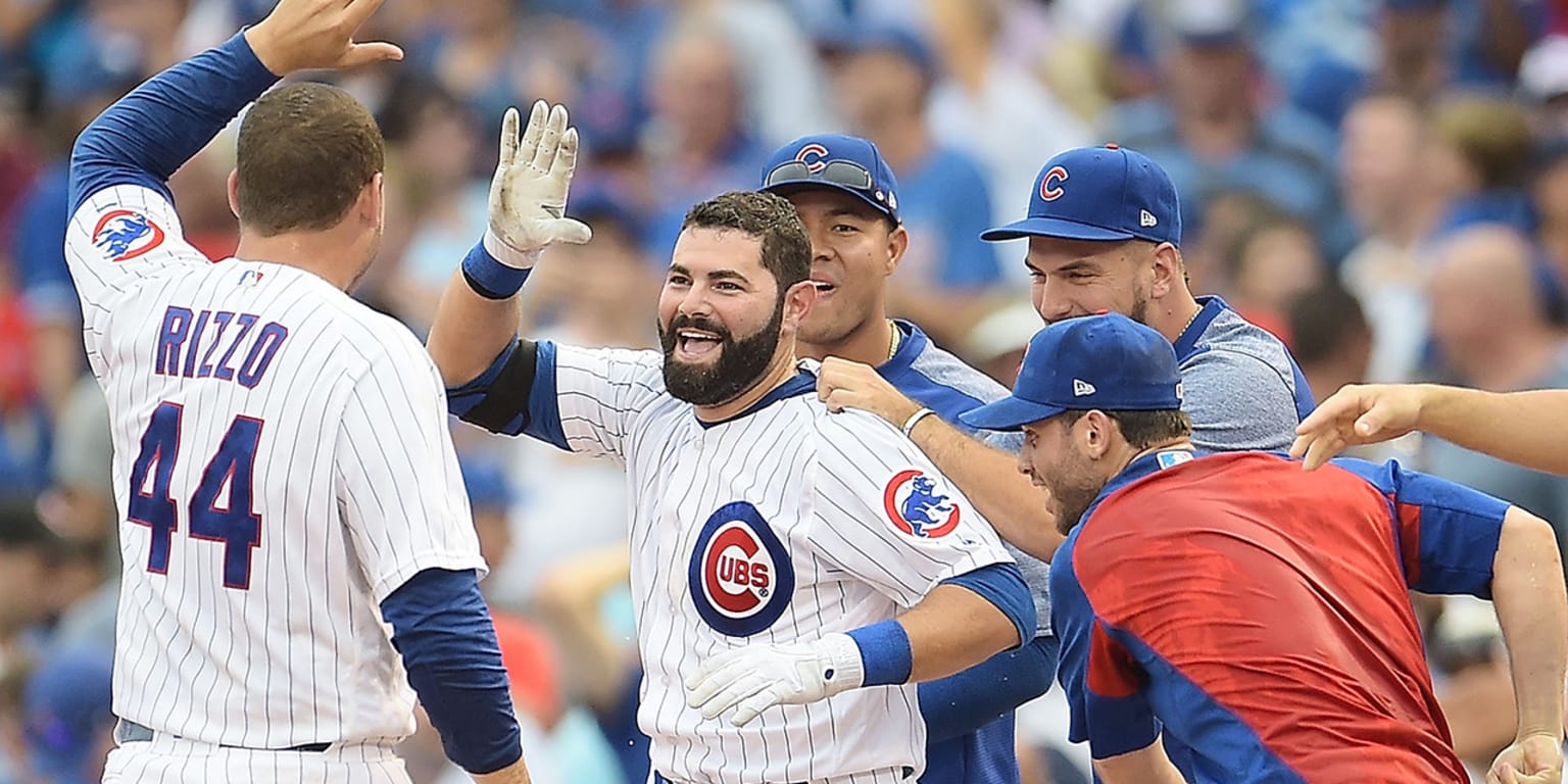 Cubs walk off in 10th to sweep Blue Jays